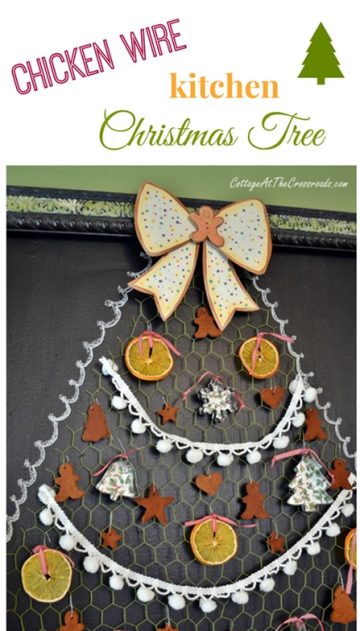 Chicken Wire Kitchen Christmas Tree