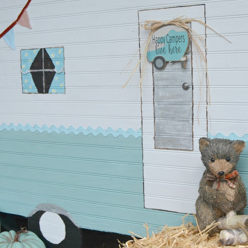 Our Campy Fall Front Porch - Cottage at the Crossroads