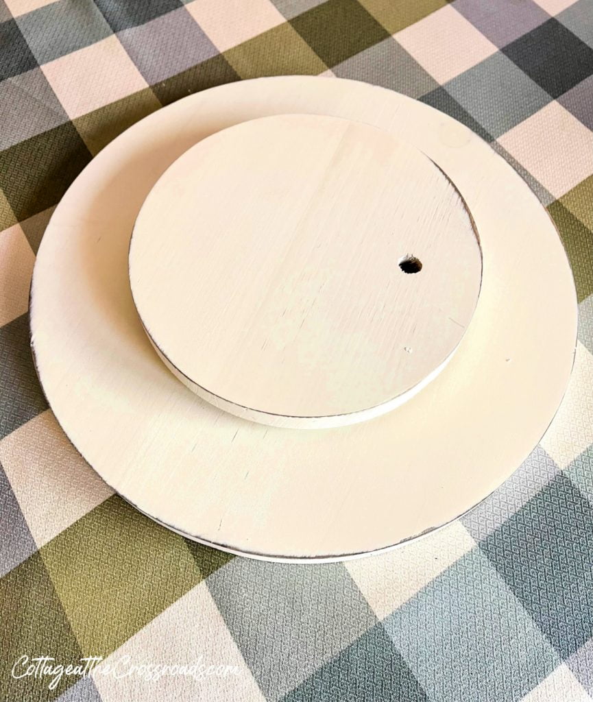 Farmhouse Lazy Susan with Wood Beads - Cottage at the Crossroads